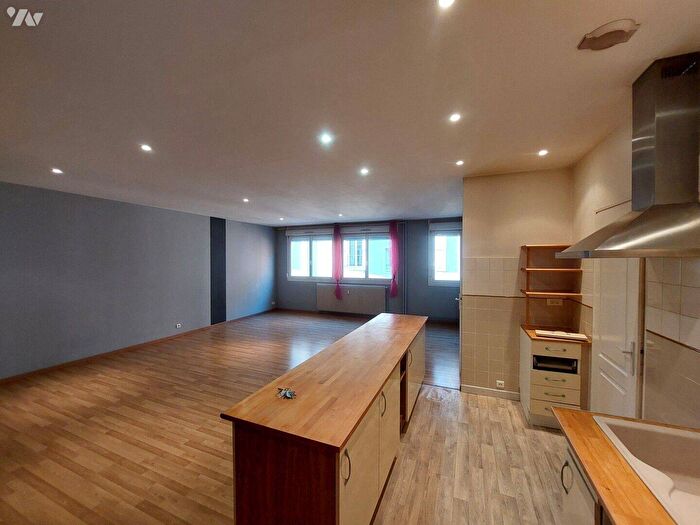 Appartement à louer - Chalon sur Saone - 3 pièces - 2 chambres