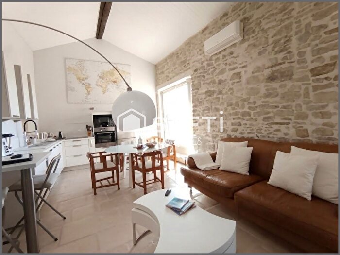Saint-Césaire-de-Gauzignan : Maison 4 pièces à vendre