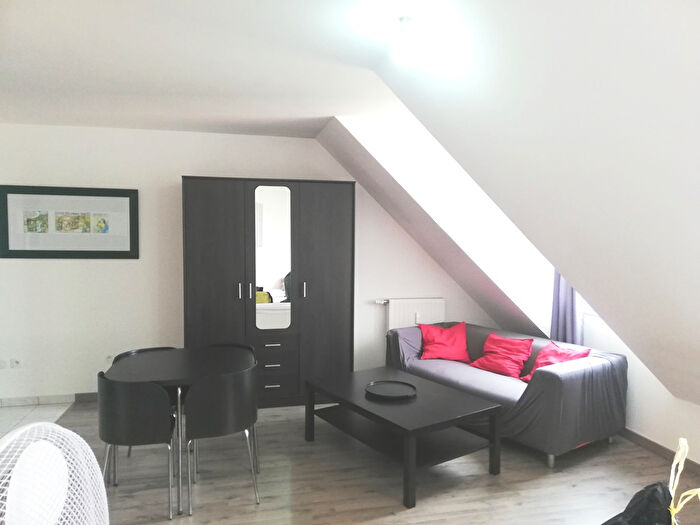 Vauréal, Sablons, Moissons, L'Allée Couverte : Appartement 1 pièce à louer