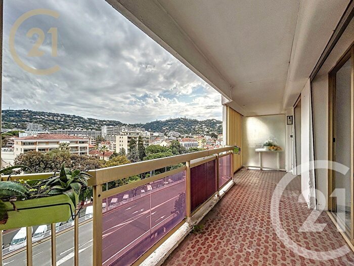 Appartement à vendre - Cannes, Centre-ville - 2 pièces - 1 chambre