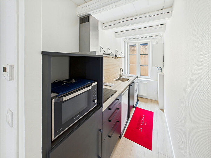 Appartement à louer - Metz, Ancienne ville - 2 pièces - 1 chambre