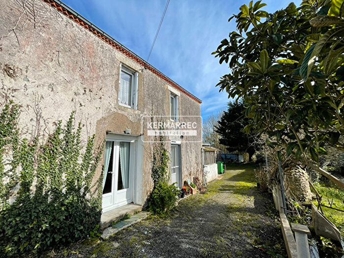 Maison à vendre - Saint-Joachim - 5 pièces - 3 chambres