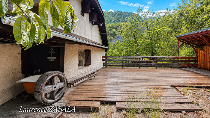 Appartement 8 pièces à Le Lauzet-Ubaye, à vendre
