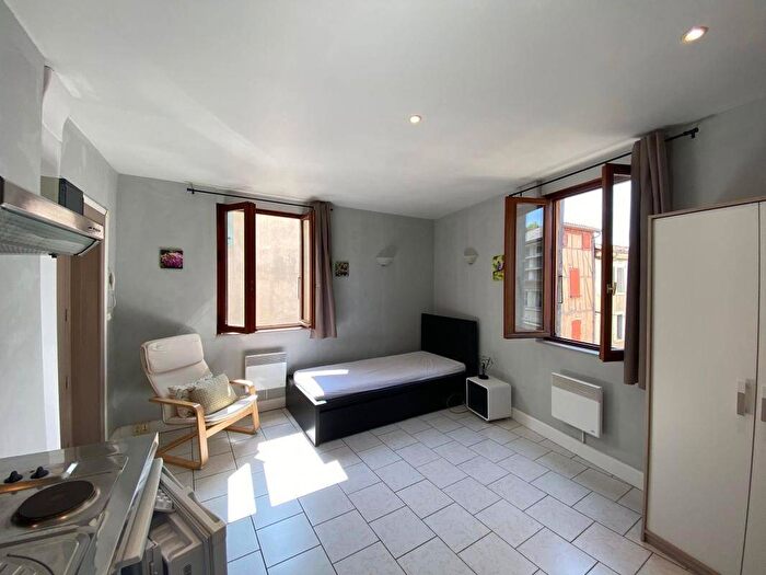 Appartement à louer - Centre Ville, Castres - 1 pièce