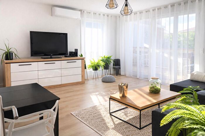 Appartement à louer - Puget-sur-Argens - 2 pièces - 1 chambre