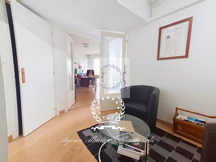 Appartement 3 pièces à vendre à Cannes, Prado, République