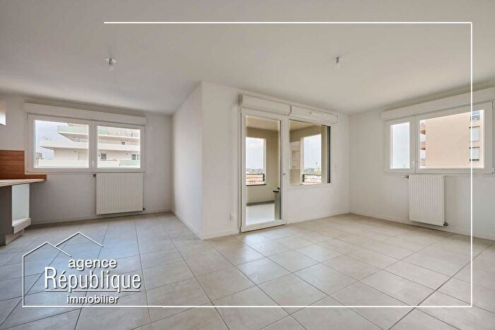 Appartement à louer - Dijon, Bourroches - 3 pièces - 2 chambres