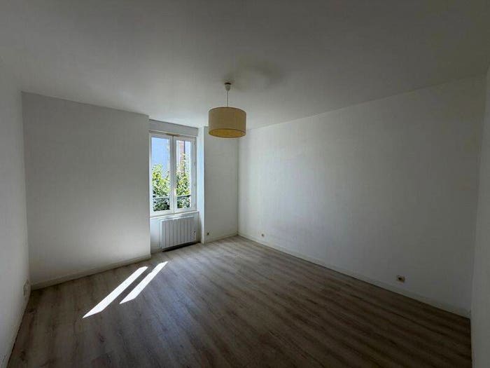 Centre-Halles Carnot, Limoges : Appartement 2 pièces à louer