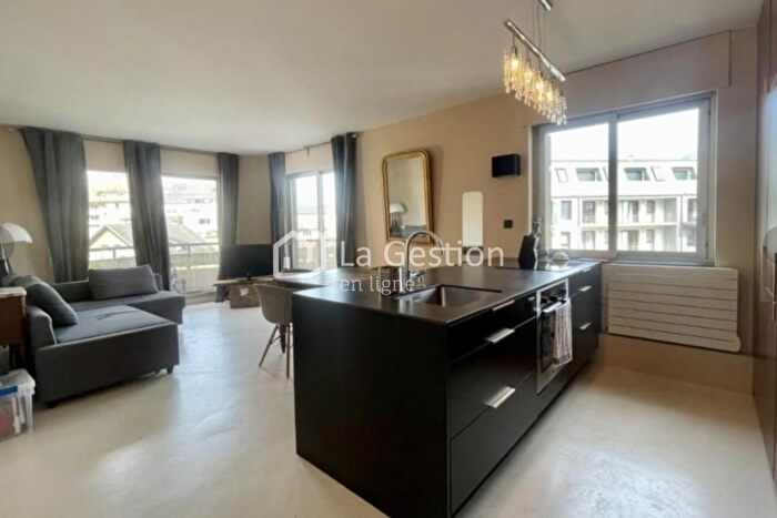 Chambéry, Centre-ville - Appartement 2 pièces à louer