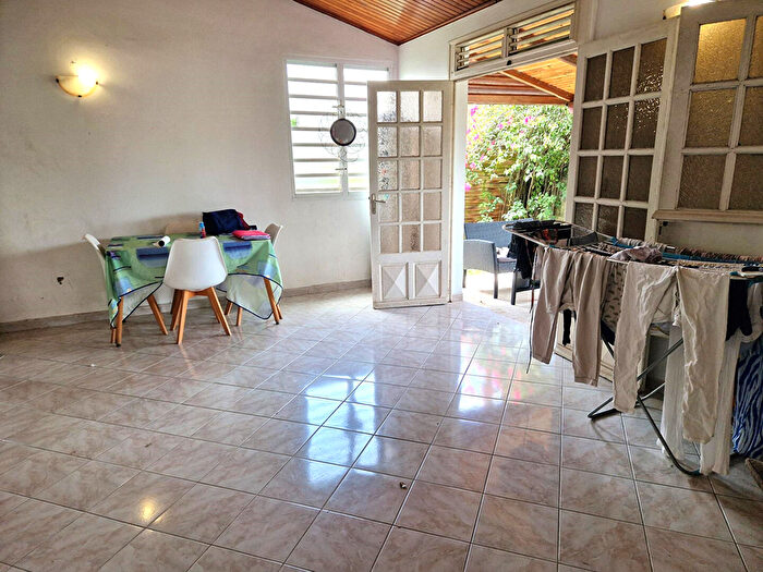 Maison à vendre - Fort-de-France - 4 pièces - 3 chambres