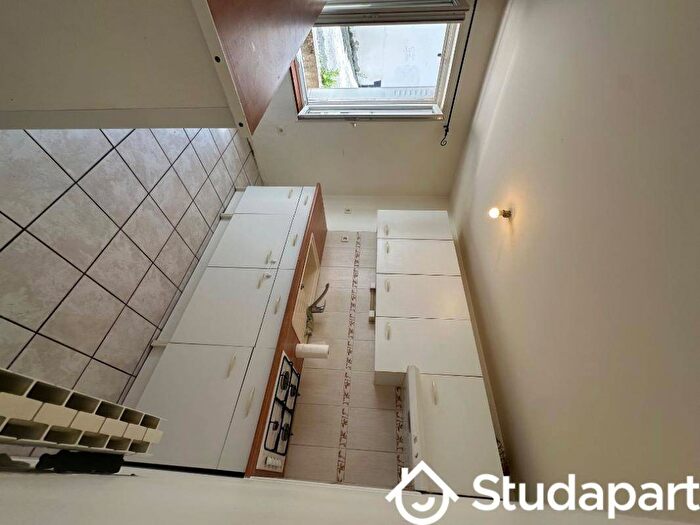 Appartement à louer - André Theuriet, Clermont-Ferrand - 2 pièces - 1 chambre