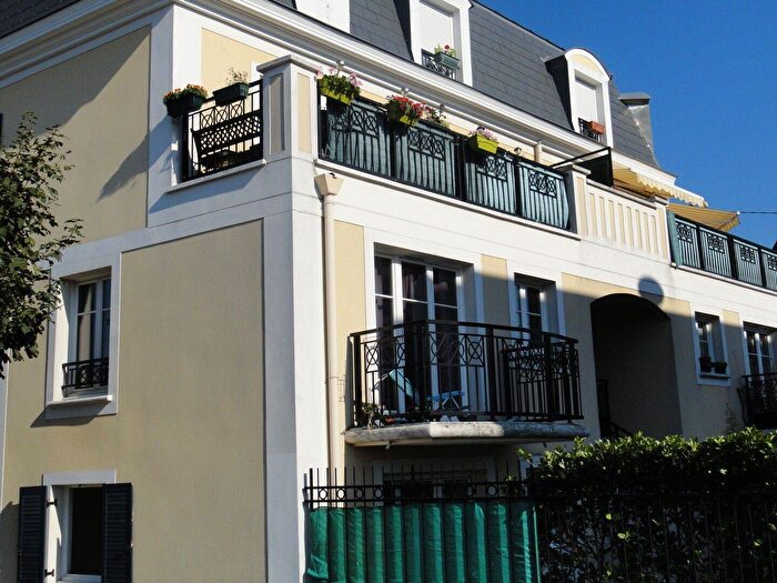 Appartement à louer - Victor Hugo, Les Pavillons-sous-Bois - 3 pièces - 2 chambres