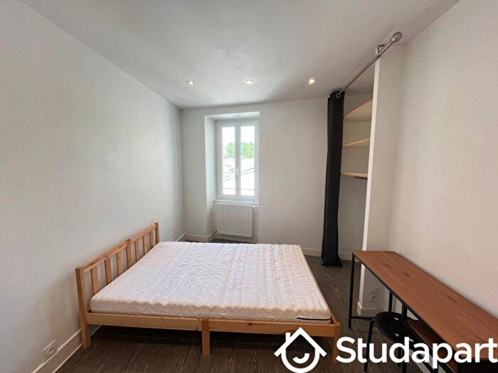 Appartement à louer - Bourgogne-Châtelet, Orléans - 1 pièce - 1 chambre