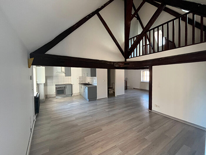 Metz, Centre-ville : Appartement 4 pièces à louer