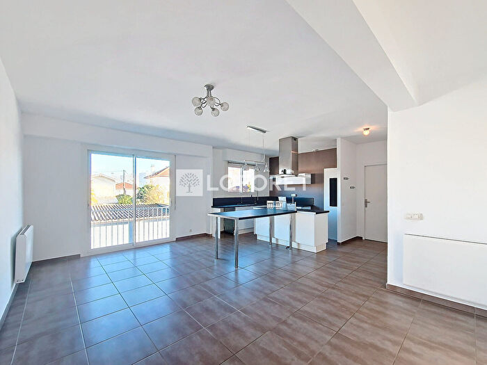 Appartement 3 pièces à louer - Billère, Californie, Lons