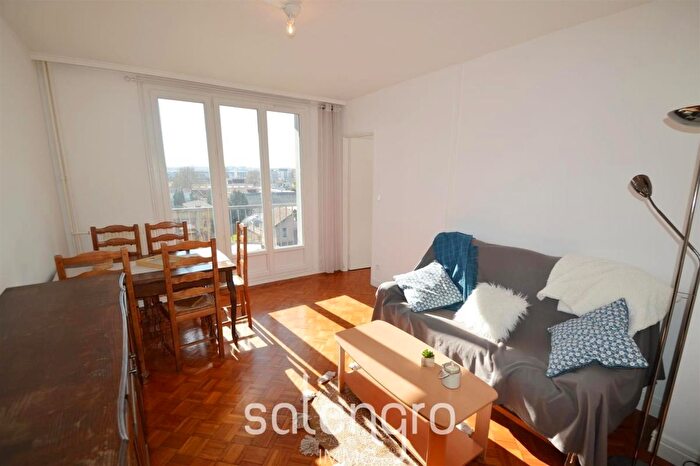 Appartement 4 pièces à louer - Villeurbanne, Einstein, Salengro