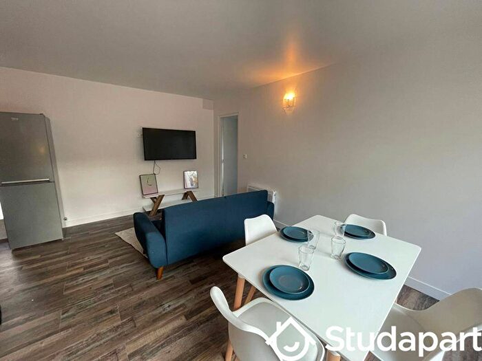 Appartement 1 pièce à louer à Les Linandes, Cergy