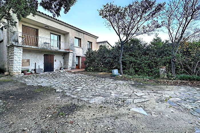 Maison à vendre - Vedène - 8 pièces - 6 chambres