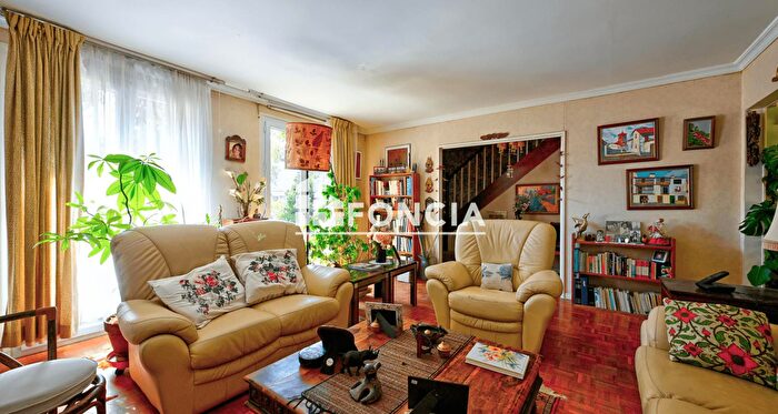 Maison à vendre - Le Mesnil-Saint-Denis - 6 pièces - 2 chambres