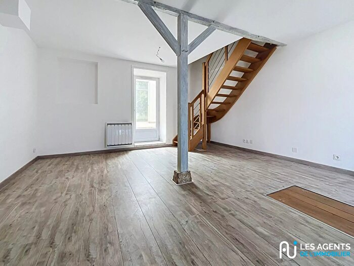 Maison 4 pièces à Patay, à louer