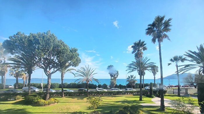 Appartement à vendre - Cannes, Bocca Sud - 2 pièces - 1 chambre