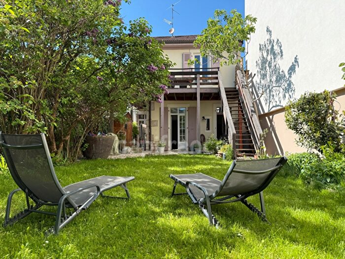 Maison 7 pièces à vendre à Divonne-les-Bains