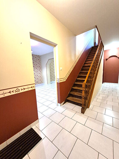 Maison à vendre - Neuville-Saint-Rémy - 7 pièces - 4 chambres