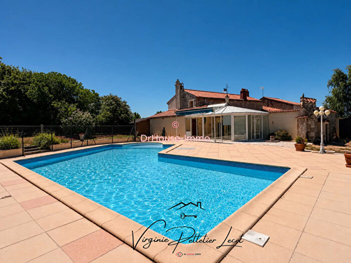 Maison 9 pièces à vendre à Pissotte