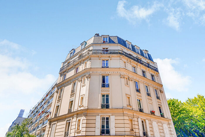 Appartement 2 pièces à Paris 19ème, Jourdain, Pyrénées, à vendre