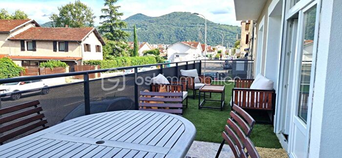 Appartement à vendre - Saint-Martin-dHères, Teyssere - 5 pièces - 4 chambres