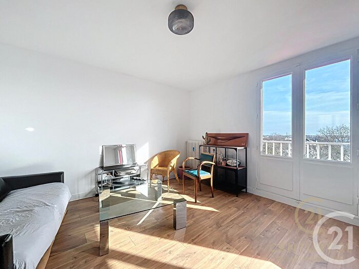 Appartement à vendre - Quartiers Sud-Ouest, Sainte-Thérèse - 4 pièces - 2 chambres