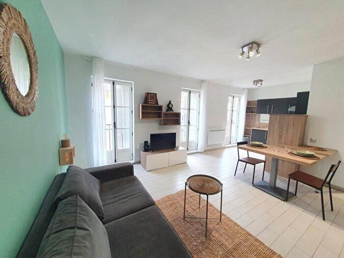 Les Grandes Carmes, Marseille 2ème arrondissement - Appartement 2 pièces à louer