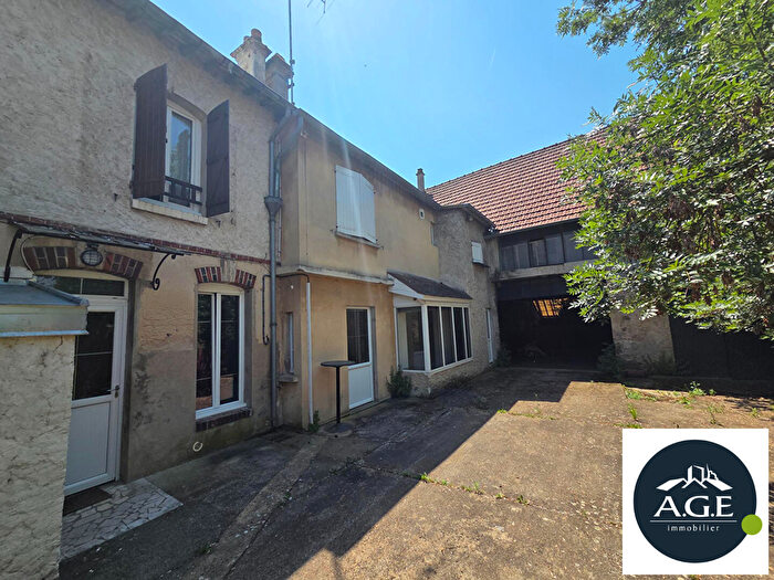 Maison 4 pièces à vendre à Épernon