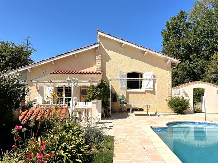 Maison à vendre - Castres, Centre-ville - 6 pièces - 4 chambres