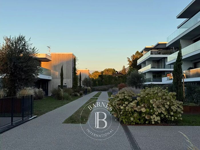 Appartement à vendre - Évian-les-Bains - 5 pièces - 3 chambres