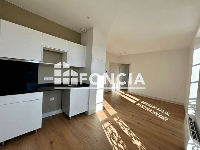 Appartement à louer - Grand Centre, Albi - 2 pièces - 1 chambre