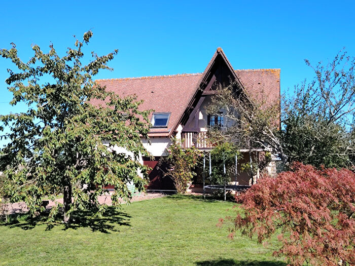Chartres, Centre-ville : Maison 8 pièces à vendre