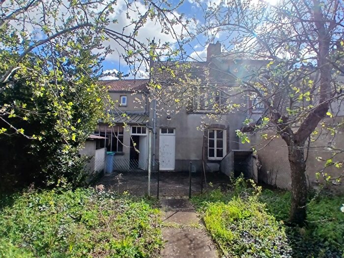 Maison à vendre - Toury - 7 pièces - 4 chambres