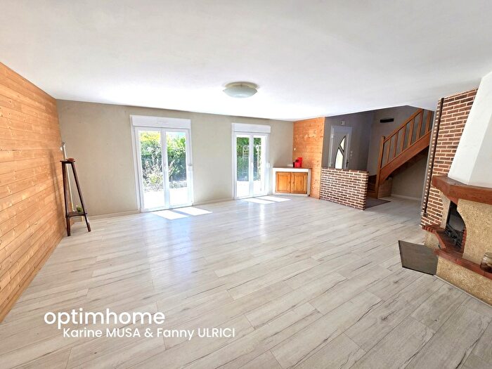 La Capelle : Maison 10 pièces à vendre