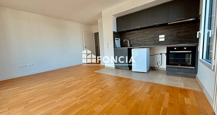 Appartement à vendre - Saint-Germain-en-Laye, Hennemont - 2 pièces - 1 chambre