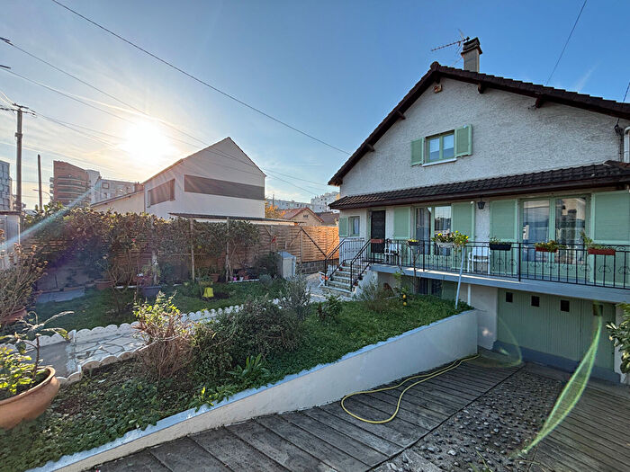 Maison à vendre - Bezons, Agriculture - 5 pièces - 3 chambres