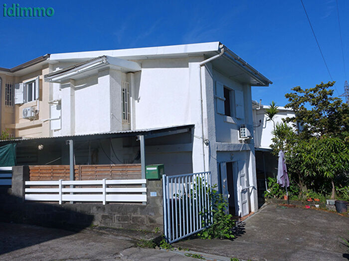 Maison à vendre - Saint-Denis, Bois de Nèfles, Sainte-Clotilde - 4 pièces - 3 chambres