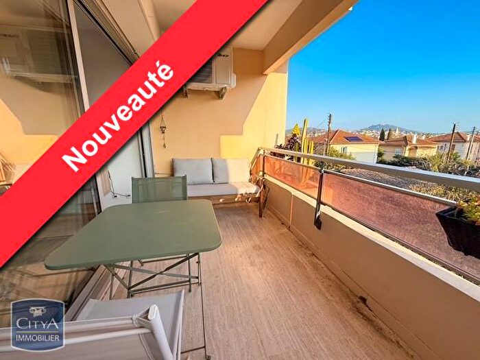 Appartement à vendre - Sanary-sur-Mer, Centre-ville, Port - 2 pièces - 1 chambre