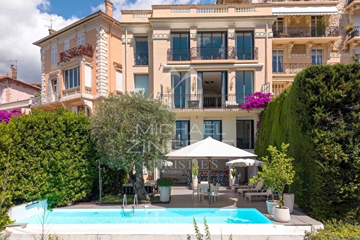 Maison 6 pièces à vendre à Le Cannet