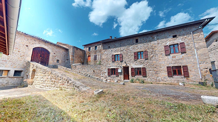 Saint-Hilaire-Cusson-la-Valmitte : Maison 5 pièces à vendre