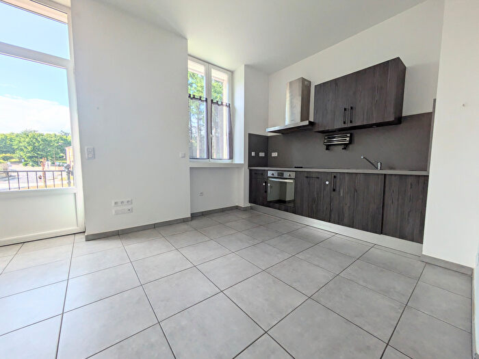 Appartement 3 pièces à Panissières, à louer