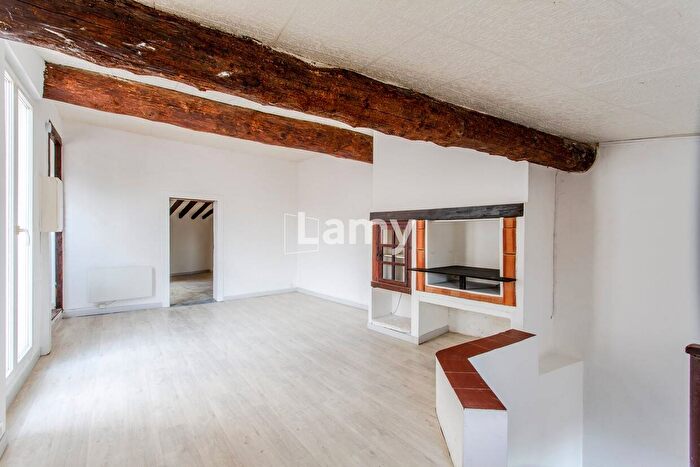 Appartement à louer - Village, Lançon-Provence - 2 pièces