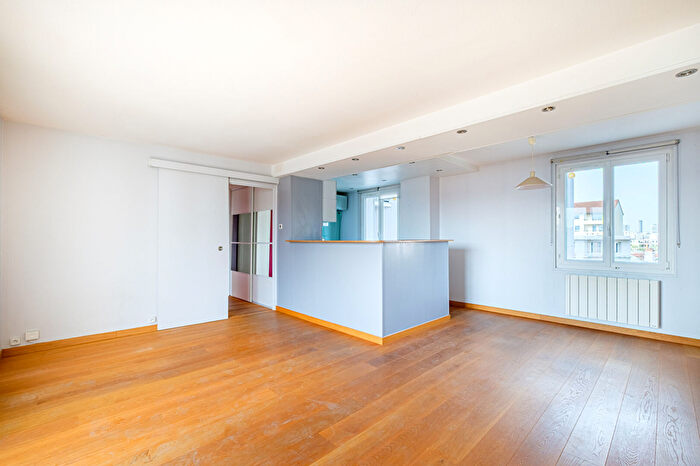 Appartement 4 pièces à vendre à Villeurbanne, Ferrandière, Maisons Neuves