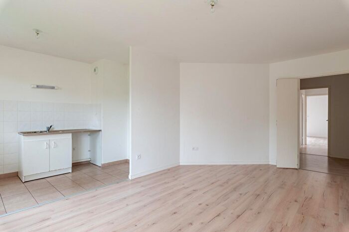Appartement 3 pièces à Saint-Ouen-l'Aumône, Maubuisson, à louer