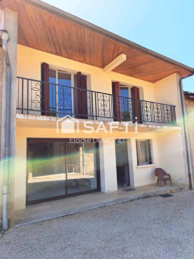 Maison 6 pièces à Saint-Amour, à vendre